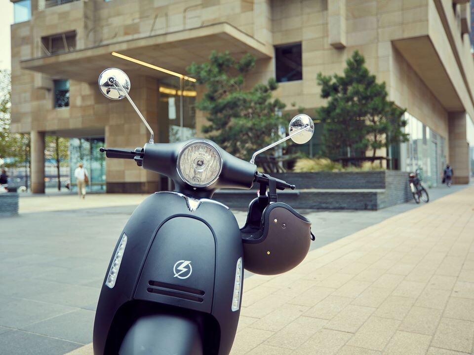 Blitss Windmill Body & Heart - Electric Scooter 2025 - 🇨🇷 Costa Rica